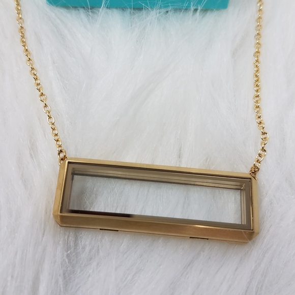 Origami Owl | Jewelry | Origami Owl Gold Bar Living Locket Necklace ...